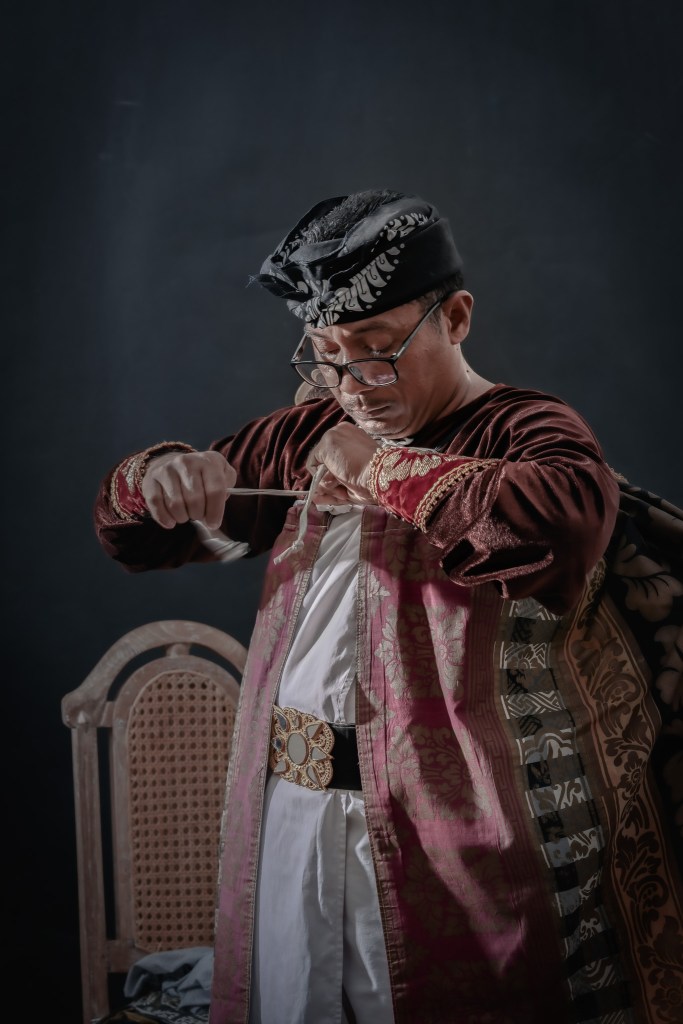 The Subtleties of Topeng Keras - Sawidji Gallery